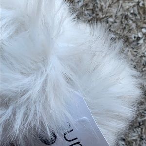 Surell | Accessories | Surrell Handmade Starfish Knit Faux Fur Mittens ...